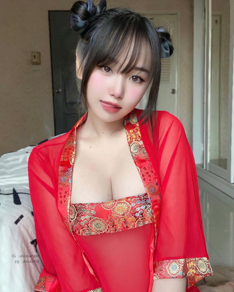 Alicejung เน็ตไอดอล ชุดคอสเพลย์ เซ็กซี่ แจกวาร์ป Onlyfans 18+