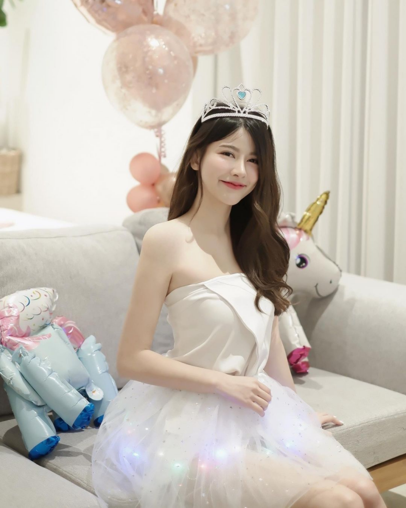 Puifai เปิดวาร์ป น้องใหม่แห่งวงการ หน้าตาใสแบ้ว งานดี 18+