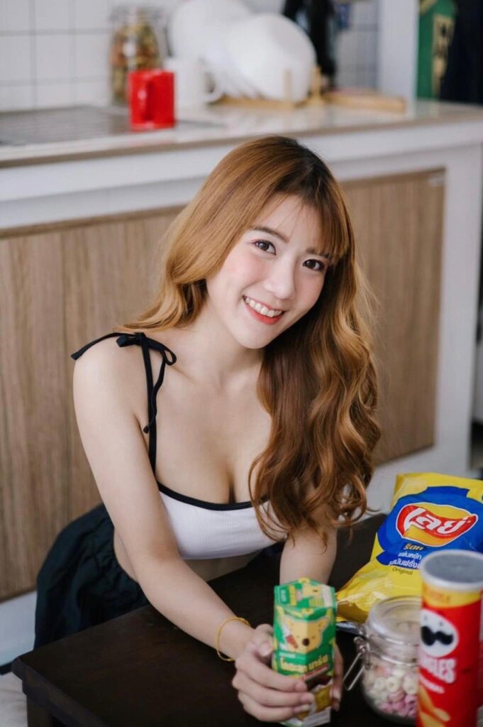 ศิริ Sermsiri สาวหุ่นบาง สุดเซ็กซี่ ขวัญใจหนุ่มสายหื่น Onlyfans 18+