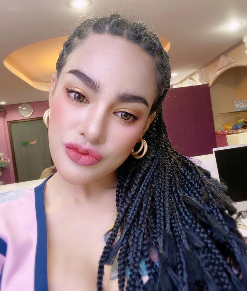 พิมรี่พาย Pimrypie แจกวาร์ป แม่ค้า เน็ตไอดอล มาแรงบน TikTok IG