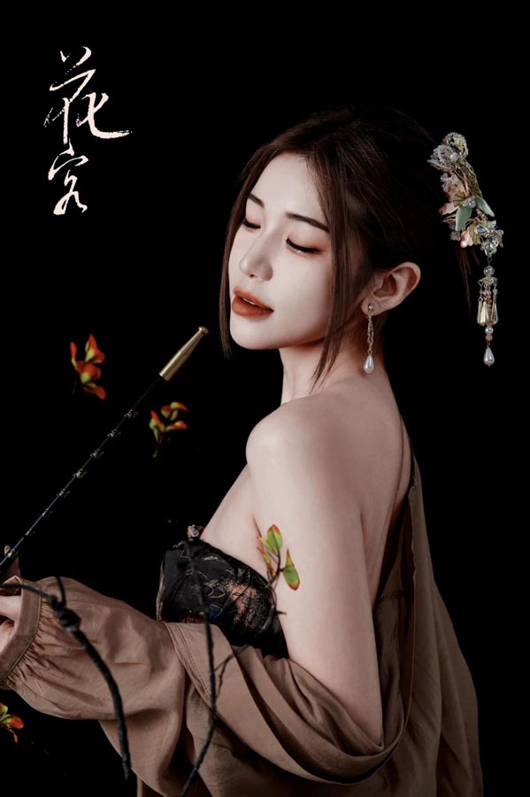 MS PUIYI นางแบบ เสียวปุยยี่ ดีเจ ยูทูปเบอร์ หุ่นแซ่บ ดาวทวิต สุดยั่ว 18+