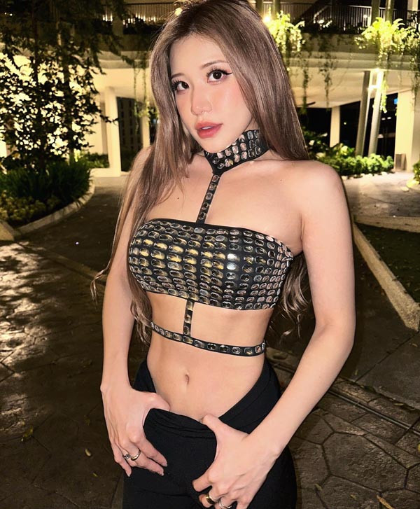 MS PUIYI นางแบบ เสียวปุยยี่ ดีเจ ยูทูปเบอร์ หุ่นแซ่บ ดาวทวิต สุดยั่ว 18+